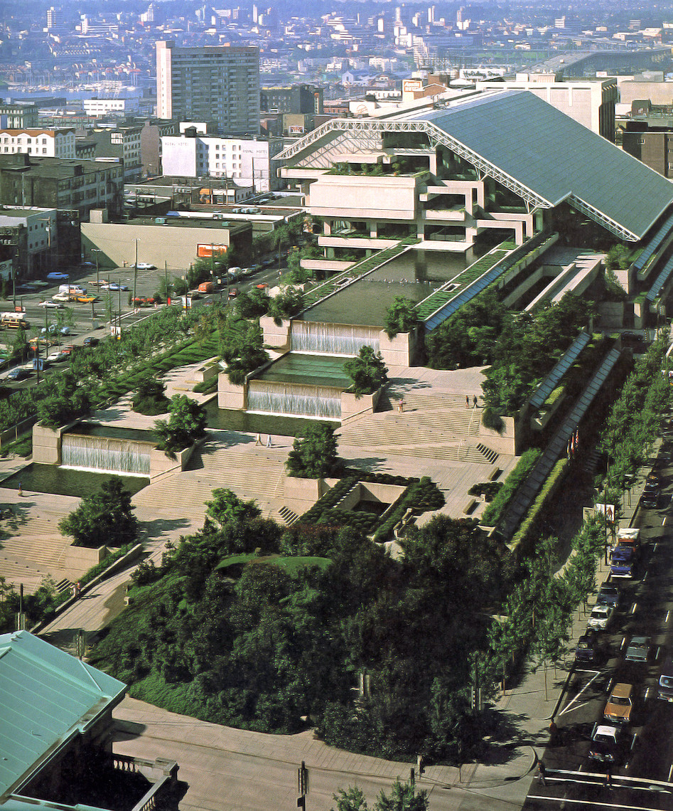 Arthur Erickson | law-courts-complex | 1