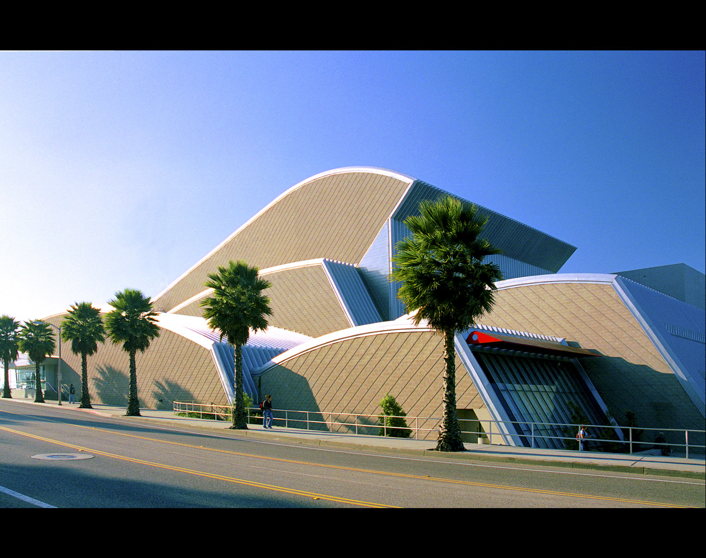 Arthur Erickson | cohan-performing-arts-center | 1